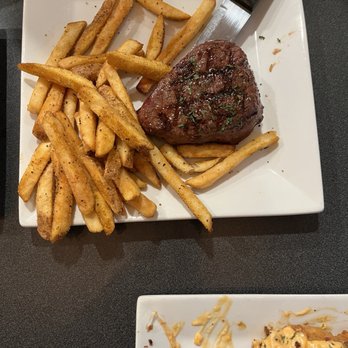 RED DOG BAR & BISTRO - Updated April 2025 - 16 Photos & 21 Reviews ...