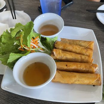 PHO’TASTIC - Updated October 2024 - 41 Photos & 23 Reviews - 835 S Main ...