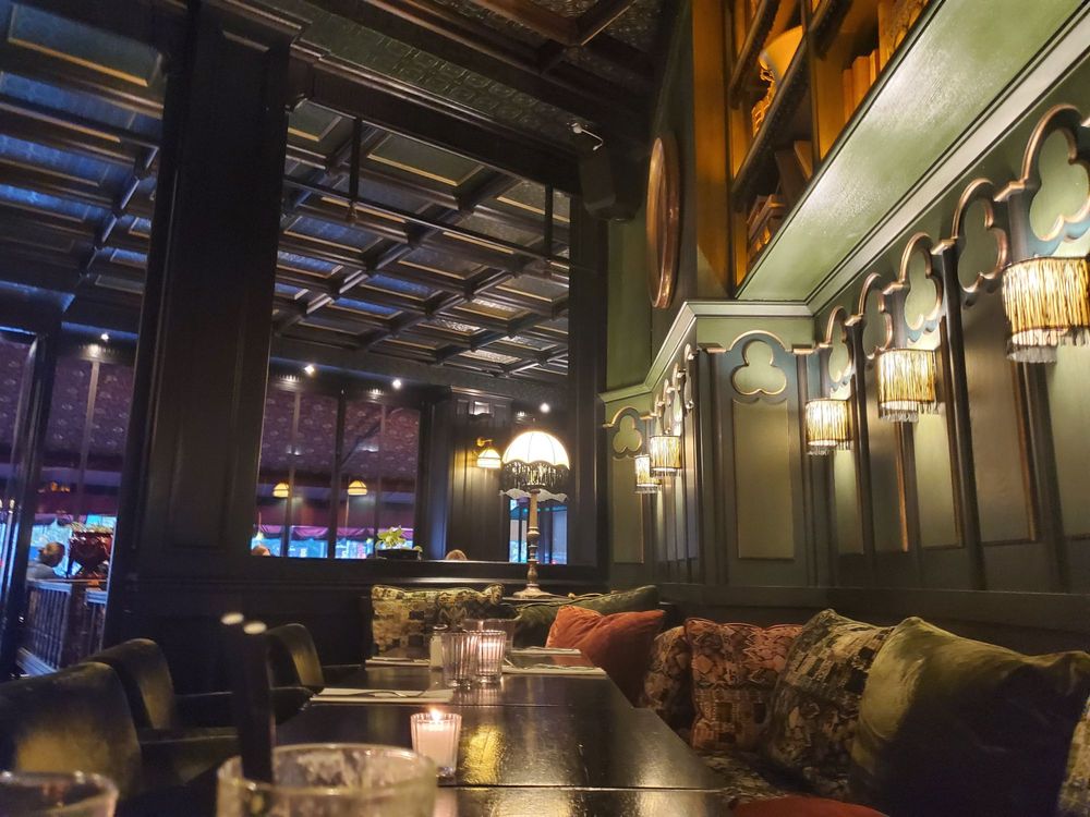 LA DEMEURE MONCEAU - Updated November 2024 - 4 Av de Villiers, Paris ...