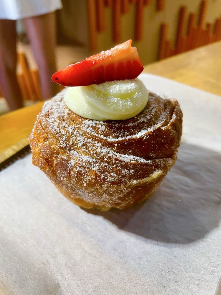 Miss Cruffin, Jacksonville | Roadtrippers