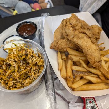 NOBLE CHICKEN - Updated October 2025 - 60 Photos & 45 Reviews - 4450 ...