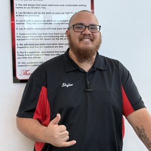 AUTOZONE AUTO PARTS - Updated January 2026 - 25 E Puainako St, Hilo ...