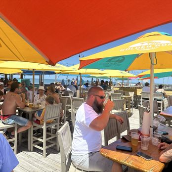 FISH HEADS BAR AND GRILL - Updated September 2024 - 419 Photos & 523 ...