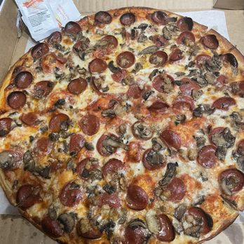 BISONTE PIZZA - Updated July 2025 - 81 Photos & 42 Reviews - 8133 ...
