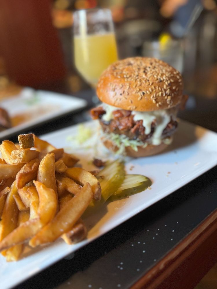 THE TUCKAWAY TAVERN & BUTCHERY - Updated December 2024 - 849 Photos ...