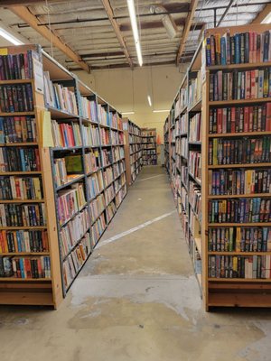 FRIENDS OF THE LIBRARY, THE BOOK DEN - Updated October 2025 - 21 Photos ...