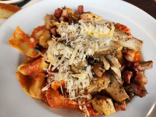 VENICIA - Updated January 2026 - 31 Photos & 58 Reviews - 773 8th St ...