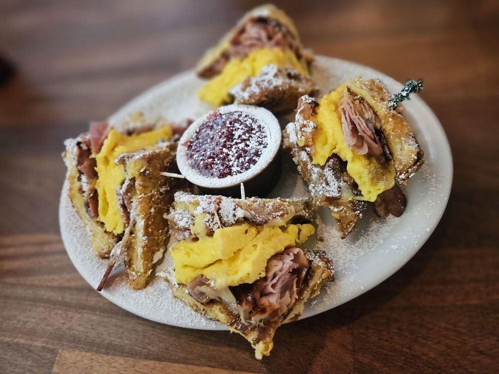 MOON’S KITCHEN CAFE - Updated November 2025 - 289 Photos & 325 Reviews ...