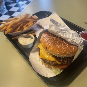 RED MILL BURGERS - 302 Photos & 886 Reviews - 1613 W Dravus St, Seattle ...