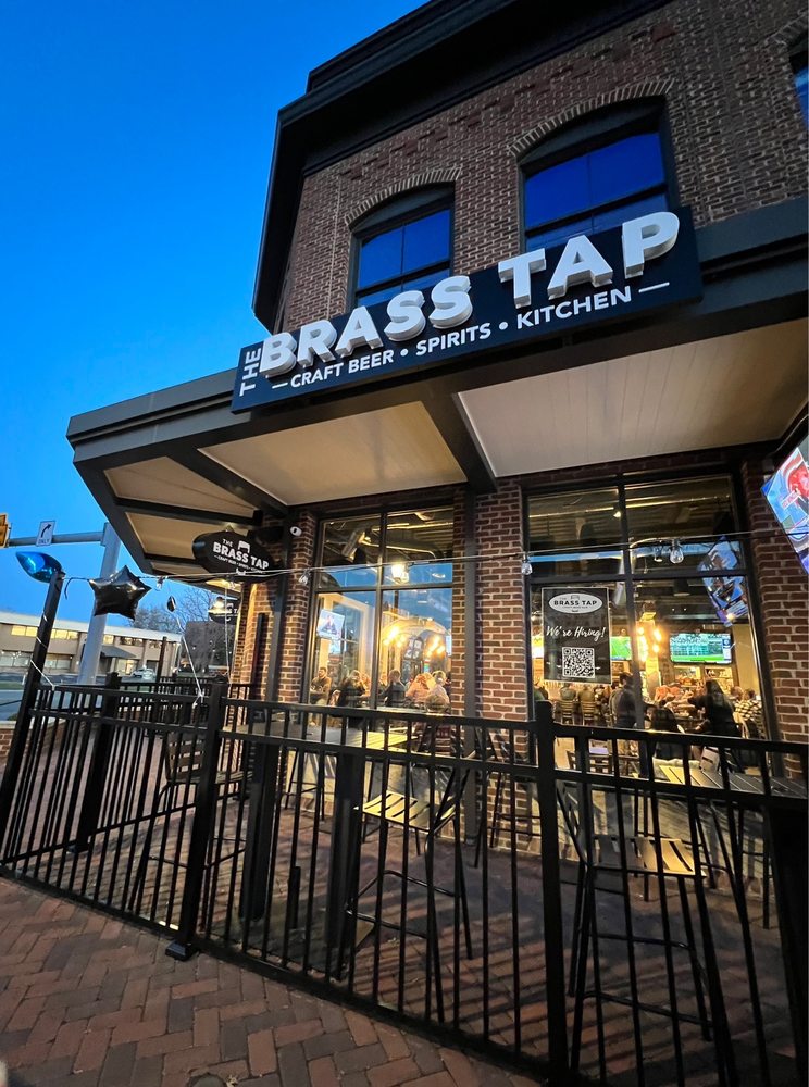 THE BRASS TAP - Updated July 2025 - 142 Photos & 65 Reviews - 4901 ...