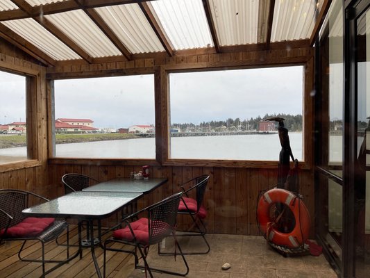 THE PORTSIDE RESTAURANT - Updated December 2025 - 251 Photos & 258 ...