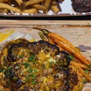 PARLAY SPORTING CLUB + KITCHEN - 58 Photos & 33 Reviews - Sports Bars ...