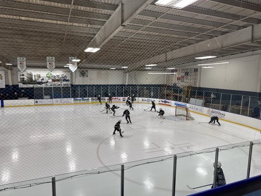 FOX VALLEY ICE ARENA - Updated December 2025 - 12 Photos & 20 Reviews ...