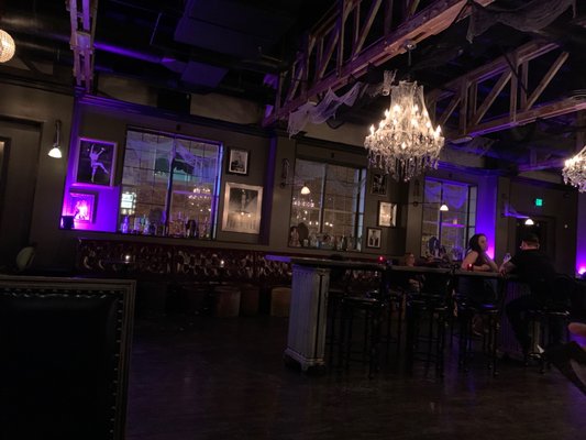 COMMONWEALTH - 481 Photos & 675 Reviews - 525 E Fremont St, Las Vegas ...