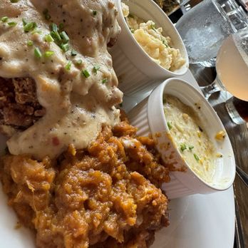 THE RIDLEY - Updated August 2025 - 168 Photos & 174 Reviews - 1106 W ...