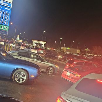 OUTLETS AT TEJON - Updated August 2024 - 520 Photos & 295 Reviews ...