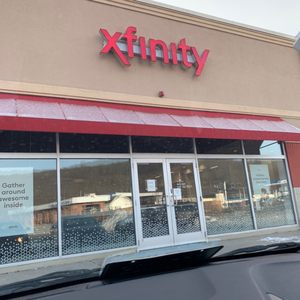 XFINITY STORE BY COMCAST - 19 Photos - 920 Wolcott St, Waterbury ...