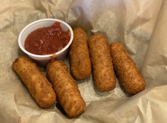 THE DOUGH ROLLER - Updated October 2024 - 84 Photos & 99 Reviews - 606 ...