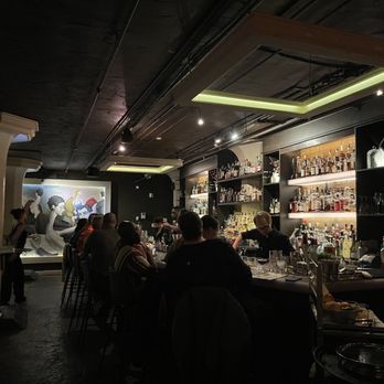 SOCIETY LOUNGE - Updated August 2024 - 333 Photos & 311 Reviews - 2063 ...