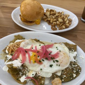 CON HUEVOS - Updated July 2024 - 100 Photos & 49 Reviews - 2125 S ...