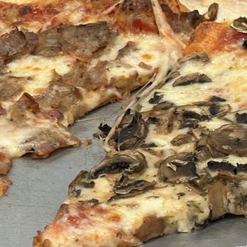 PASQUALE’S PIZZA & SUBS - Updated September 2025 - 150 Photos & 184 ...