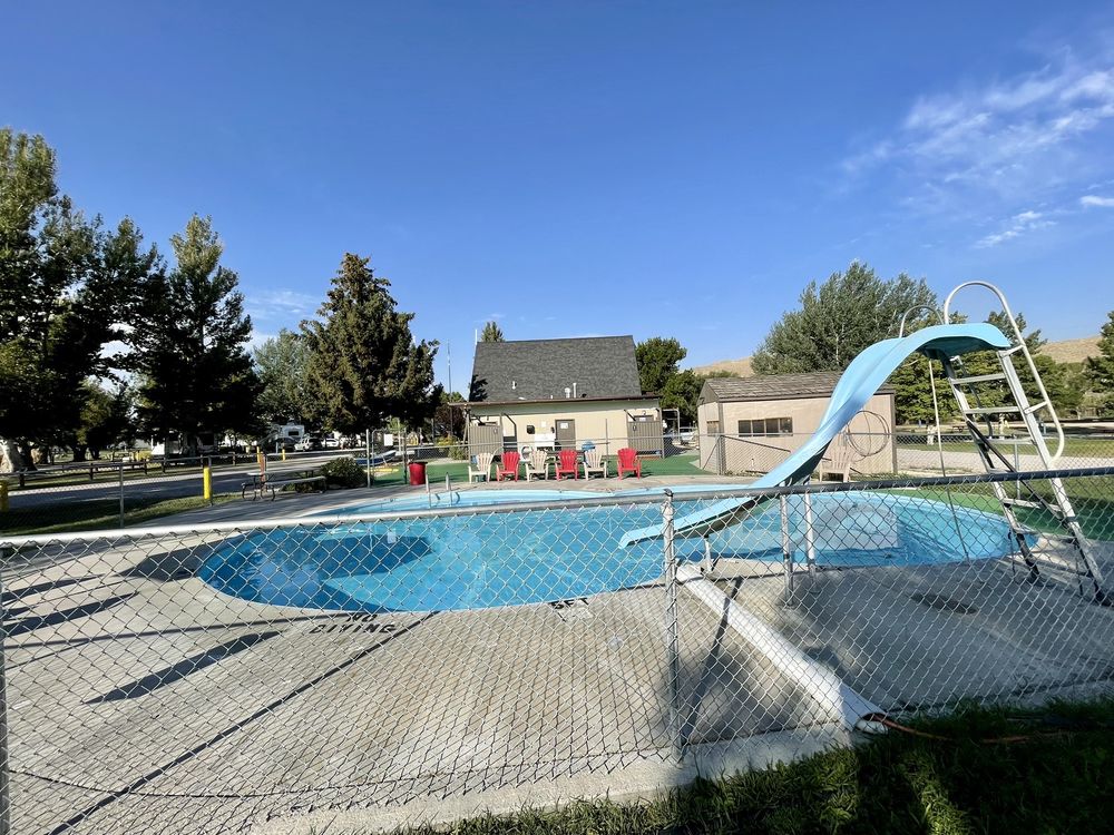 BEAVERHEAD RIVER RV PARK & CAMPGROUND - Updated July 2024 - 14 Photos ...