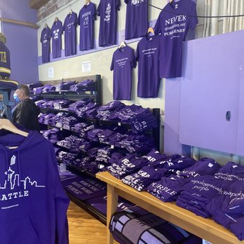 THE PURPLE STORE - Updated July 2025 - 90 Photos & 56 Reviews - 92 ...