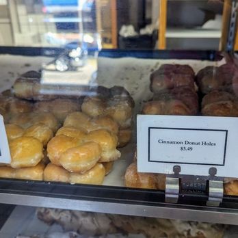 LONG’S BAKERY - Updated May 2024 - 547 Photos & 691 Reviews - Yelp