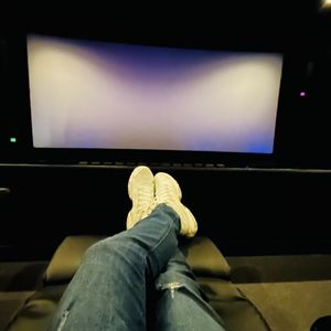 BLACKSTONE VALLEY 14 CINEMA DE LUX - 16 Photos & 73 Reviews - 70 ...
