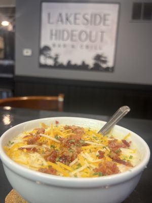 LAKESIDE HIDEOUT BAR & GRILL - Updated December 2025 - 18 Photos - 7849 ...