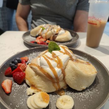 HANABUSA CAFE - 782 Photos & 397 Reviews - 29 E Madison St, Chicago ...