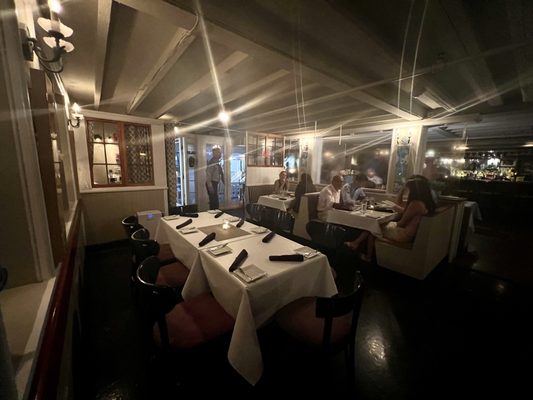 CHESCA’S RESTAURANT - Updated December 2025 - 84 Photos & 153 Reviews - 38 N Water St, Edgartown ...