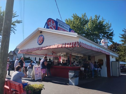 WHITE TURKEY DRIVE-IN - Updated September 2025 - 121 Photos & 119 ...