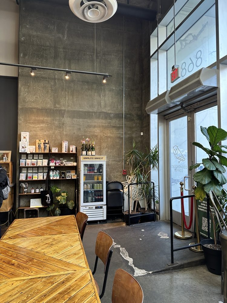 COGNOSCENTI COFFEE - Updated August 2025 - 380 Photos & 172 Reviews ...