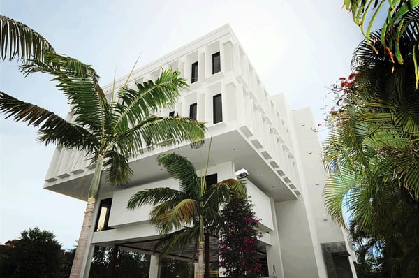 HOME FINANCING CENTER - Updated July 2025 - 17 Photos - 400 University ...