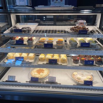 THE FLOUR SHOP BAKERY - Updated January 2025 - 159 Photos & 147 Reviews ...