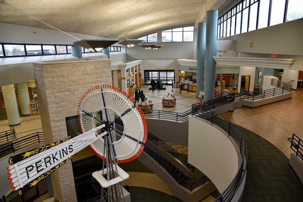 MISHAWAKA-PENN-HARRIS PUBLIC LIBRARY - Updated July 2025 - 15 Photos ...