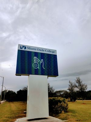 MIAMI DADE COLLEGE KENDALL CAMPUS - Updated January 2025 - 146 Photos ...