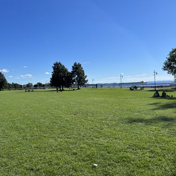 WATERFRONT PARK - Updated October 2025 - 133 Photos & 38 Reviews - 1 ...