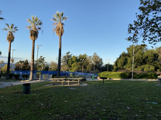 FARNSWORTH PARK - 46 Photos & 20 Reviews - 568 E Mount Curve Ave ...