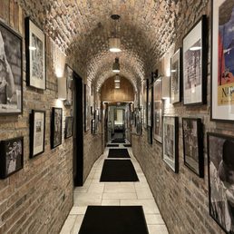 MIO MODO - Updated March 2025 - 228 Photos & 404 Reviews - 200 S 2nd St ...