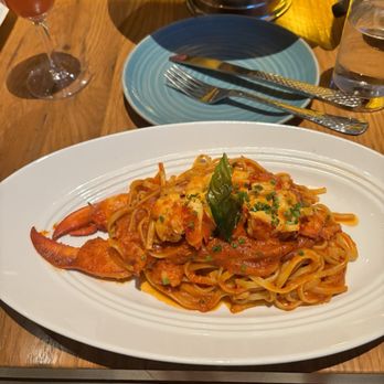 ALMYRA - Updated June 2025 - 533 Photos & 142 Reviews - 1636 Chancellor ...