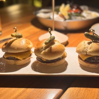 ÉLEVÉ - Updated December 2025 - 562 Photos & 335 Reviews - 55 Wentworth ...