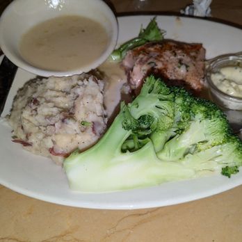 THE CHEESECAKE FACTORY - Updated August 2024 - 1140 Photos & 684 ...