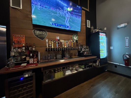 PERRYTOWN TAP HOUSE - Updated November 2024 - 31 Photos - 1002 Perry ...