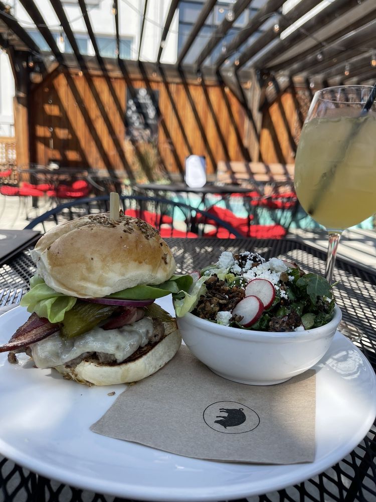 THE NOBLE PIG - Updated May 2025 - 175 Photos & 202 Reviews - 650 ...