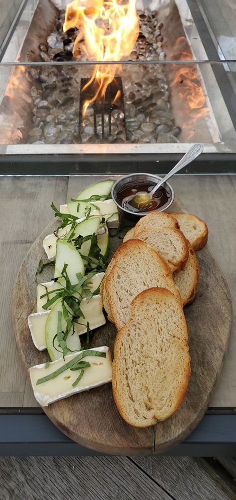 EIGHT 11 - Updated October 2025 - 412 Photos & 446 Reviews - 7080 Main ...