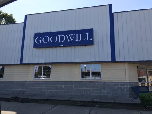 GOODWILL INDUSTRIES OF THE COLUMBIA WILLAMETTE - Updated May 2024 - 601 ...