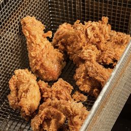 BB.Q CHICKEN LOMA LINDA - Updated October 2025 - 150 Photos & 134 ...