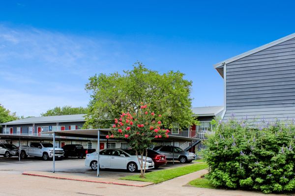 NORTHWEST CORNERS APARTMENTS - Updated January 2025 - 225 Photos & 11 ...